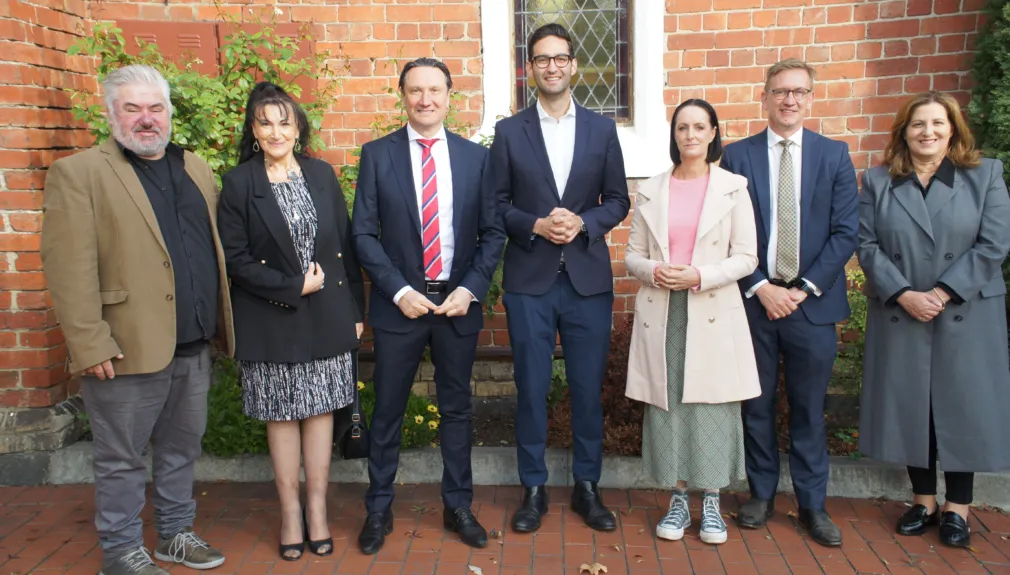 Home | Greek Community of Melbourne